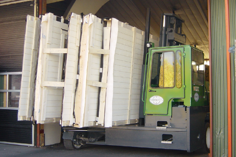 forklifts handling timber - Innovative Forklifts for your Wood Products ...