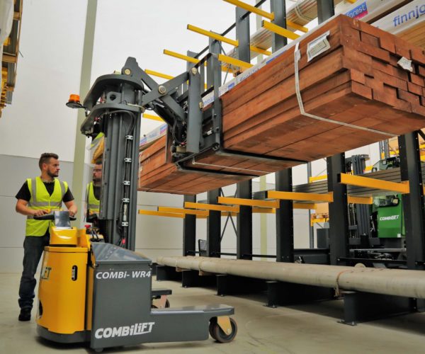 COMBI-WR4 - The Original 4-Way Pedestrian Reach Stacker - Combilift