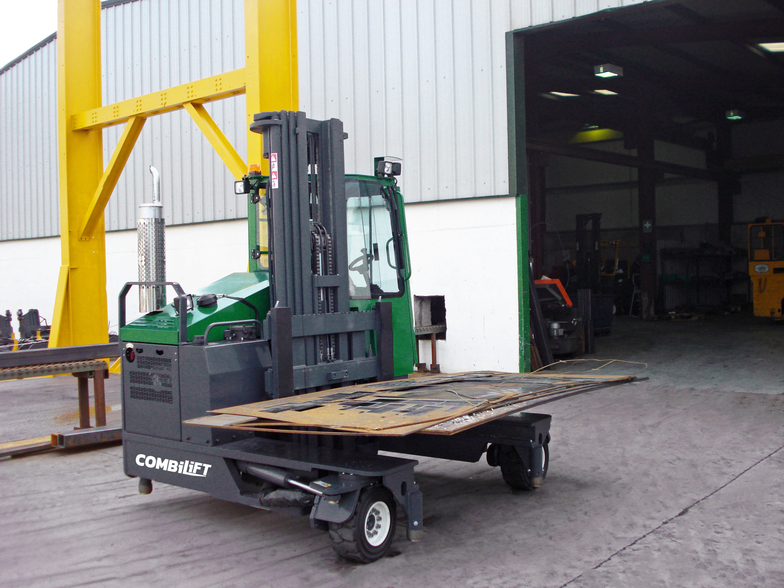 Stainless Steel Loads Handled More Efficiently - with Combilift